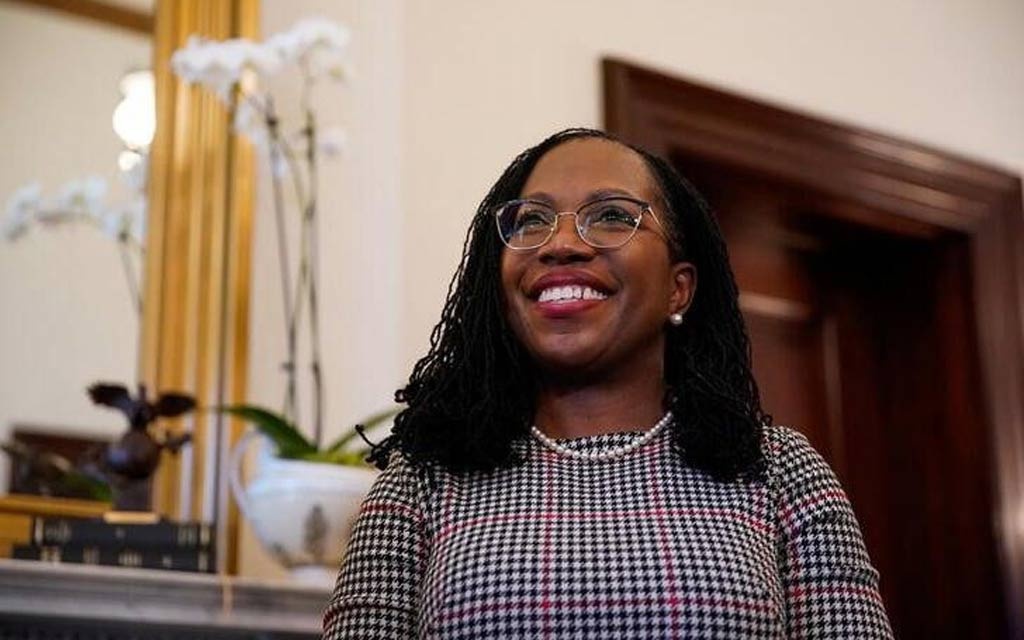 Ketanji Brown Jackson sworn in as first Black woman on US Supreme Court
