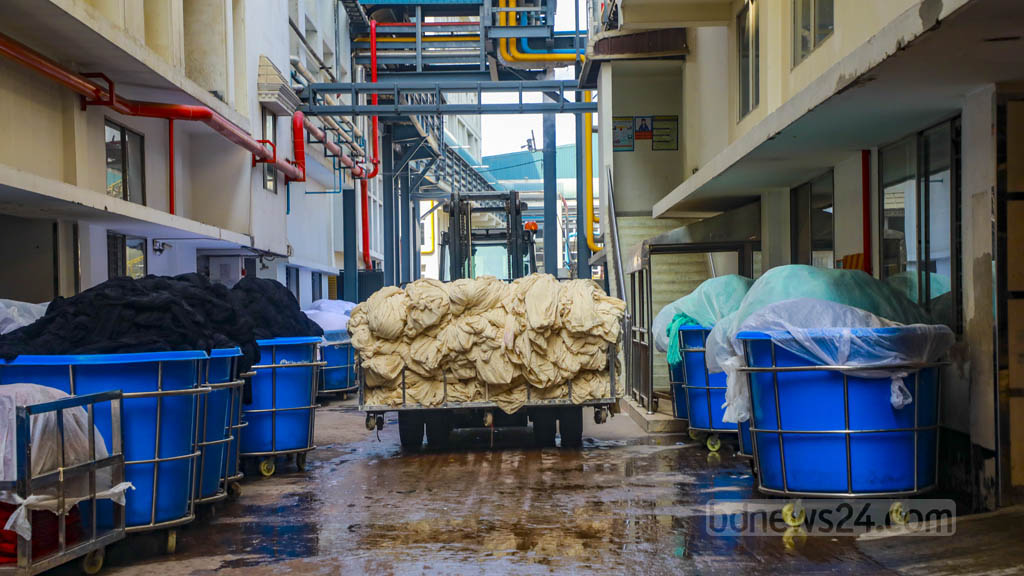 কারখানা অচল, গ্যাসের জন্য মালিকদের হাহাকার