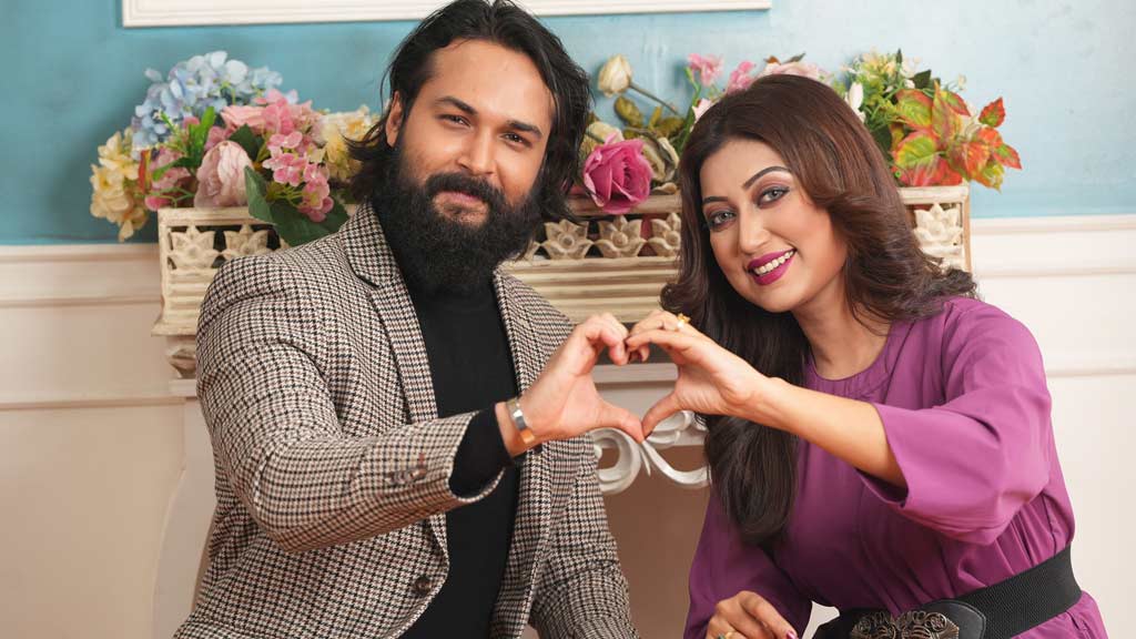 ‘অগ্নিশিখা’য় আদর আজাদের নায়িকা প্রকৃতি