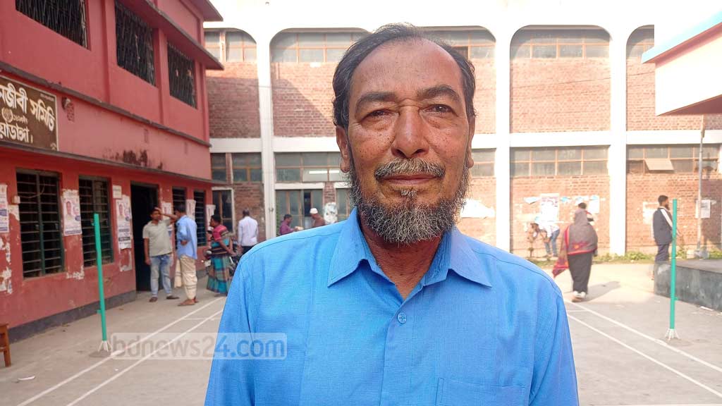 মুক্তিযোদ্ধা মঈনউদ্দিন: পাকিস্তানের পতাকা পুড়িয়ে ‘অগ্নিসেনা’