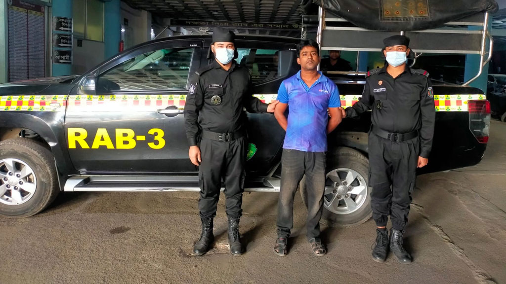 চাকরি দেওয়ার নামে ডেকে নিয়ে ‘অর্থ আদায়’, গ্রেপ্তার ২