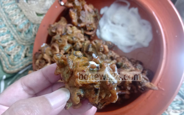 রেসিপি: পেঁয়াজ পাতার পাকোড়া