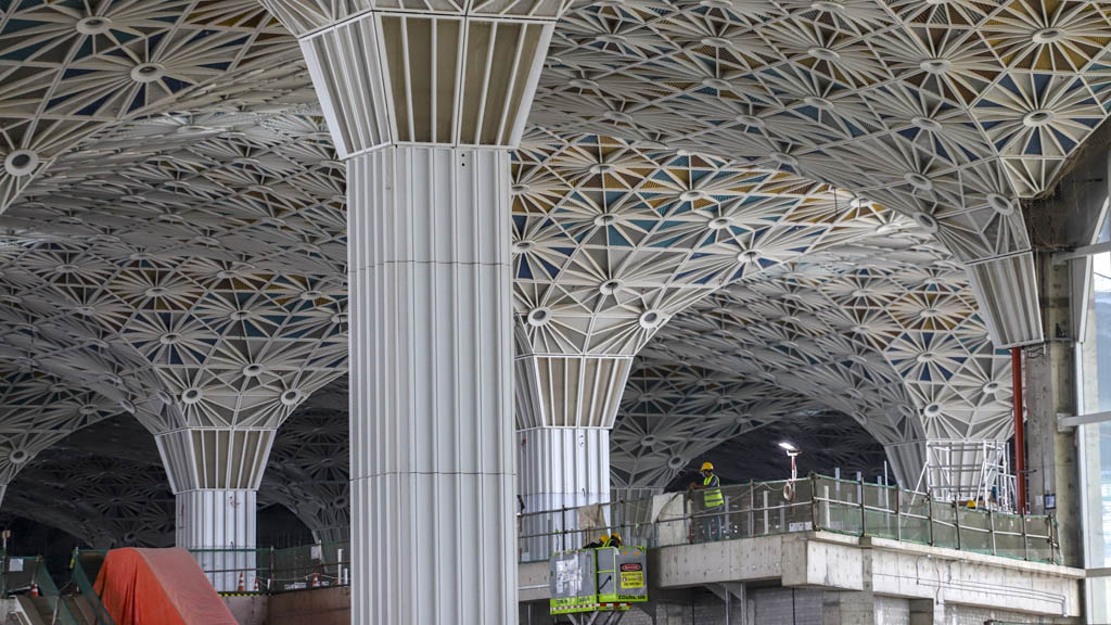 শাহজালালের দৃষ্টিনন্দন তৃতীয় টার্মিনালের দুয়ার খোলার অপেক্ষা