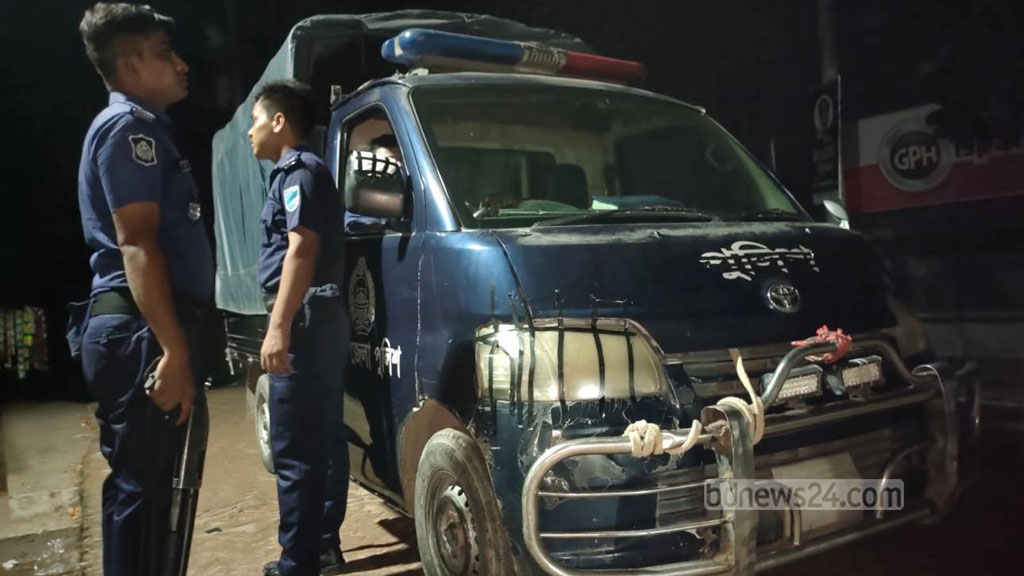 পুলিশকে ‘পিছিয়ে দিচ্ছে’ লক্কড়ঝক্কড় গাড়ি