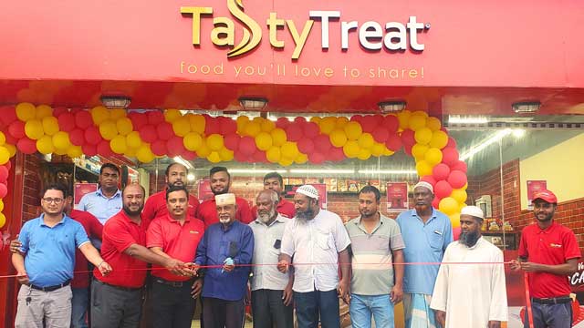 খুলনায় ‘টেস্টি ট্রিট’ এর দুটি বিক্রয়কেন্দ্র