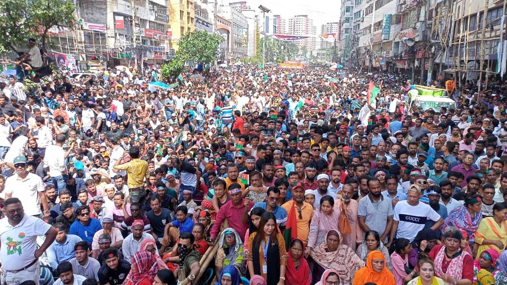 Thousands gather for BNP rally at Naya Paltan