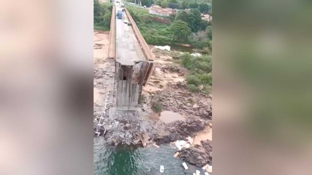 Brazil bridge collapses, spilling sulfuric acid into river