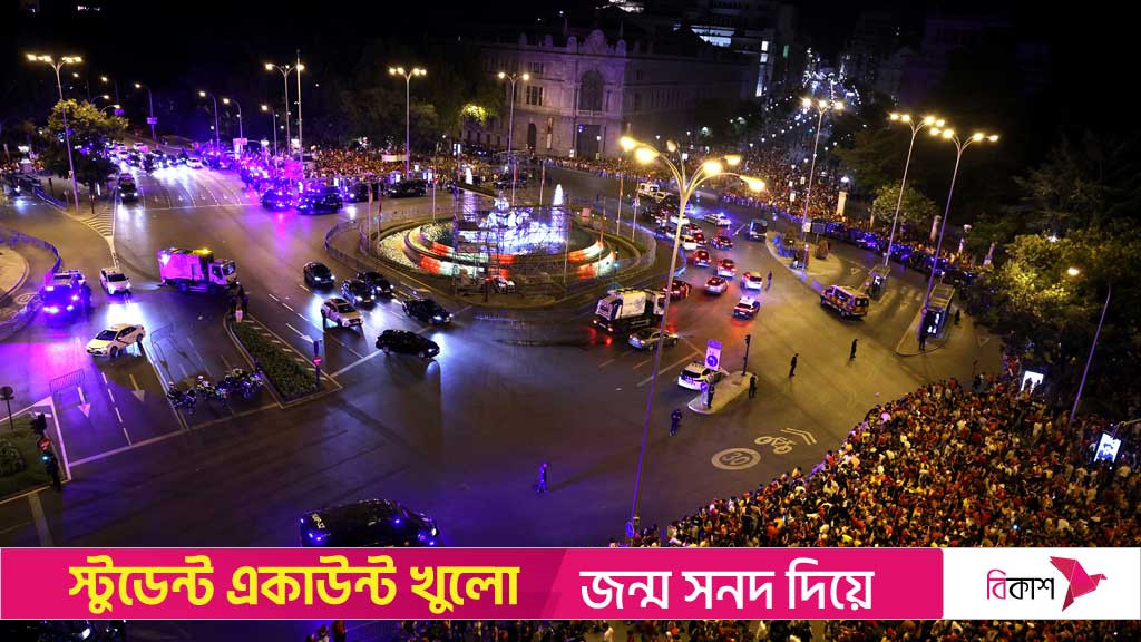 Joy, heartbreak splayed across newspapers after Euro final