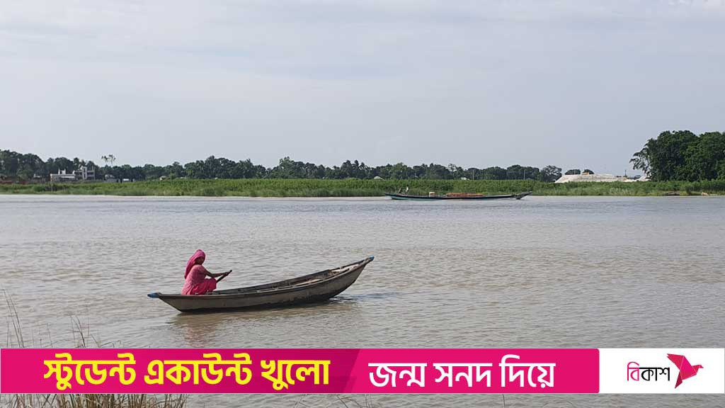 Padma River water exceeds danger level, flooding low-lying areas