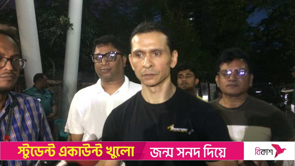 Sohel Taj raises 3 questions at DB office