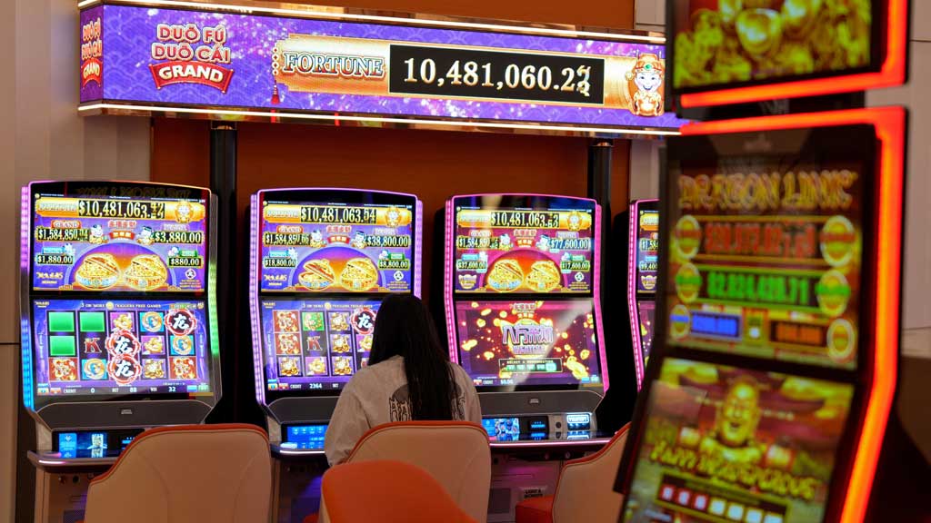 Sri Lanka rolls the dice on casinos to power post-crisis tourism