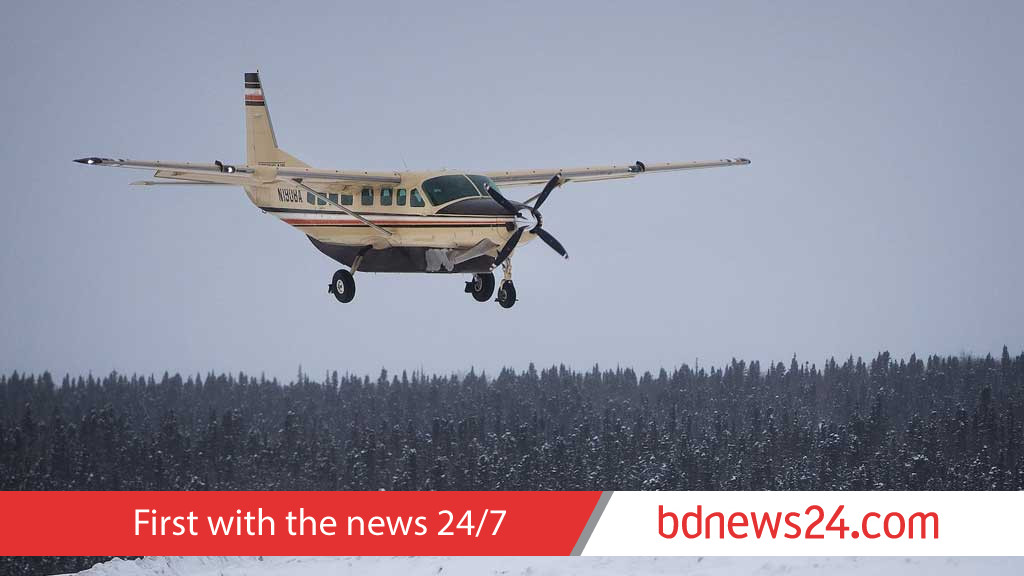 Alaska authorities search for missing plane with 10 on board