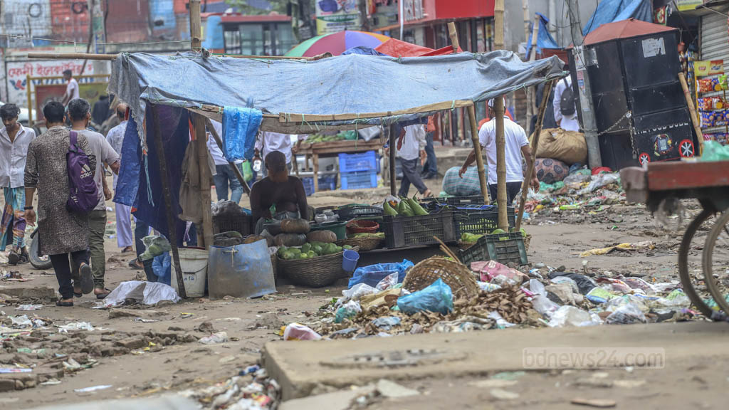 Mugda-Manda Road paved with misery