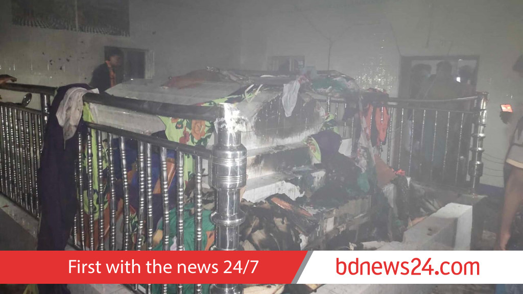‘Towhidi Janata’ set fire to shrine in Barguna