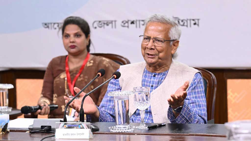 Yunus eyes permanent fix to Ctg's waterlogging crisis