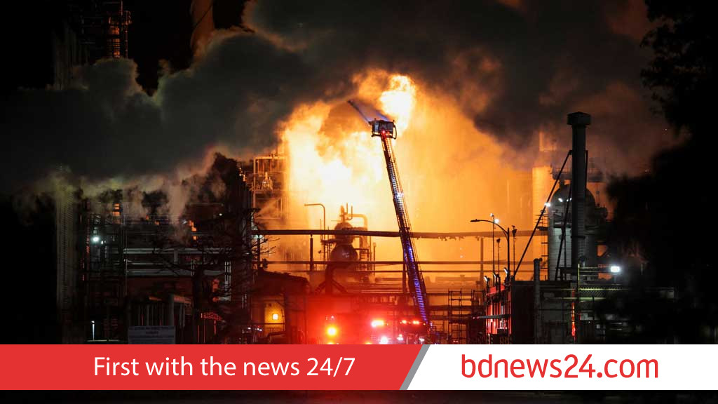 Massive fire erupts in jet fuel unit at Chevron's LA refinery