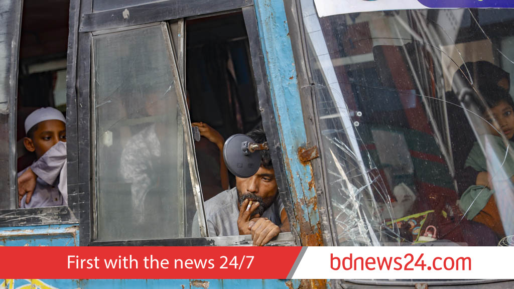 Drivers smoking in moving buses in Dhaka