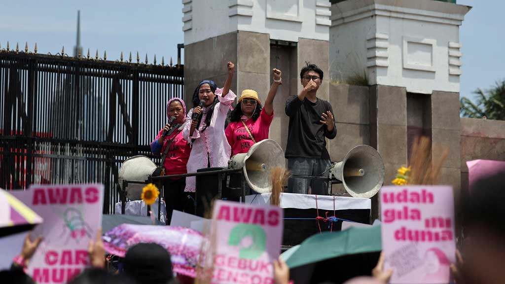 Indonesian students to stage parliament protest