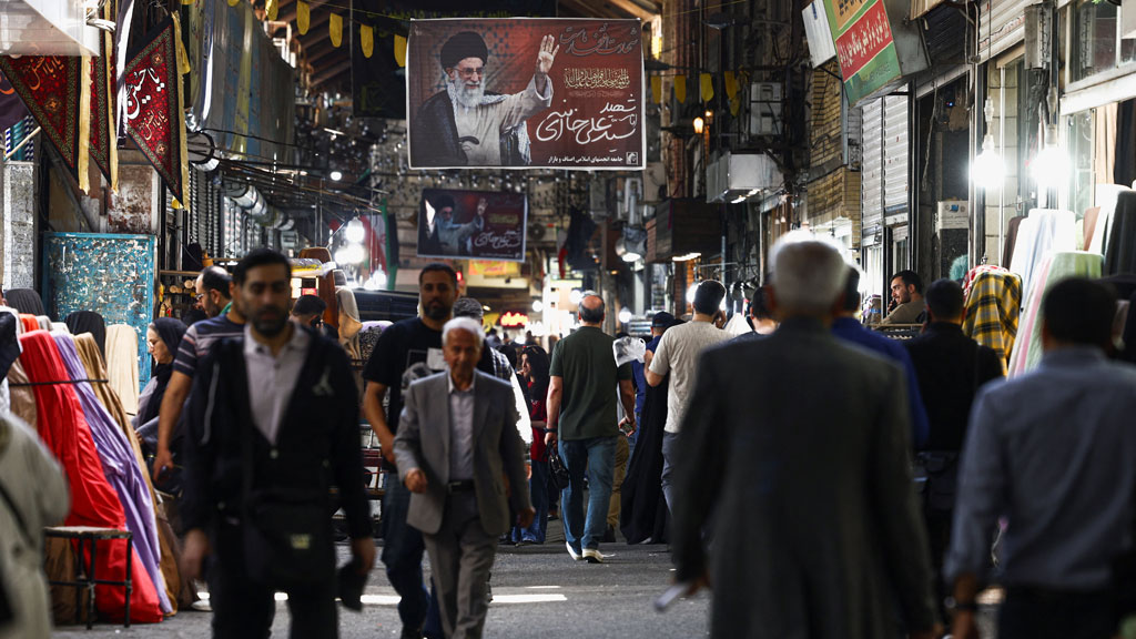 Trump says Iran can phone if it wants to talk